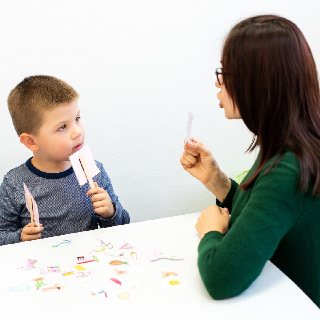 First Signs Of Dyslexia | Homeschool .com